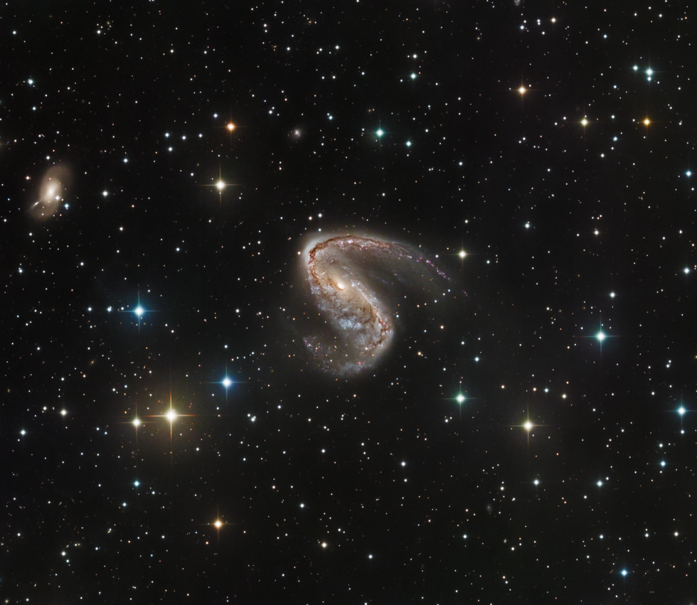 NGC 2442 | Telescope Live